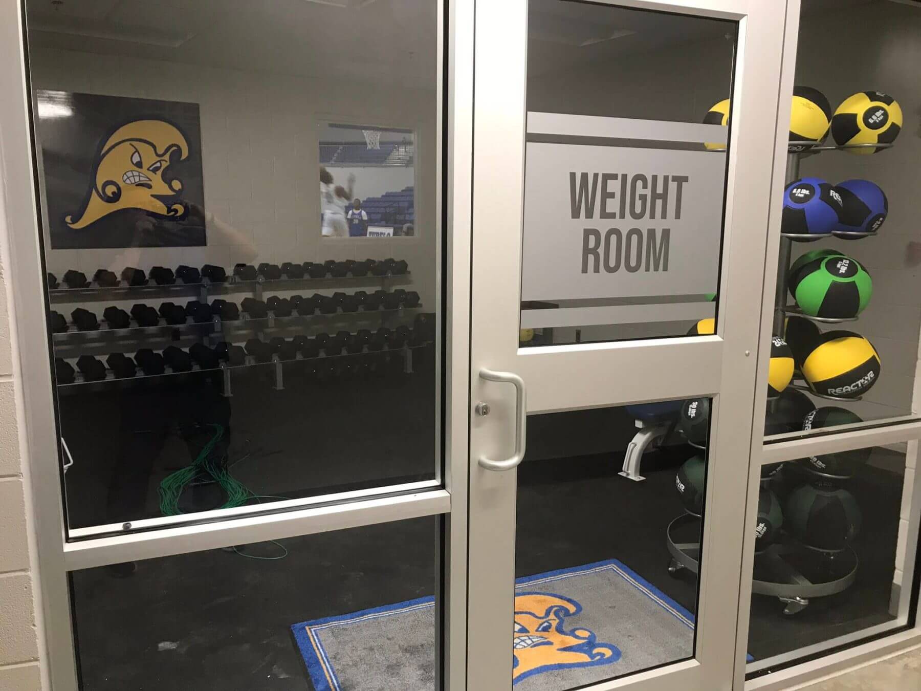 Custom Outdoor Signs and Interior Signage | Plan House Printing and Signs